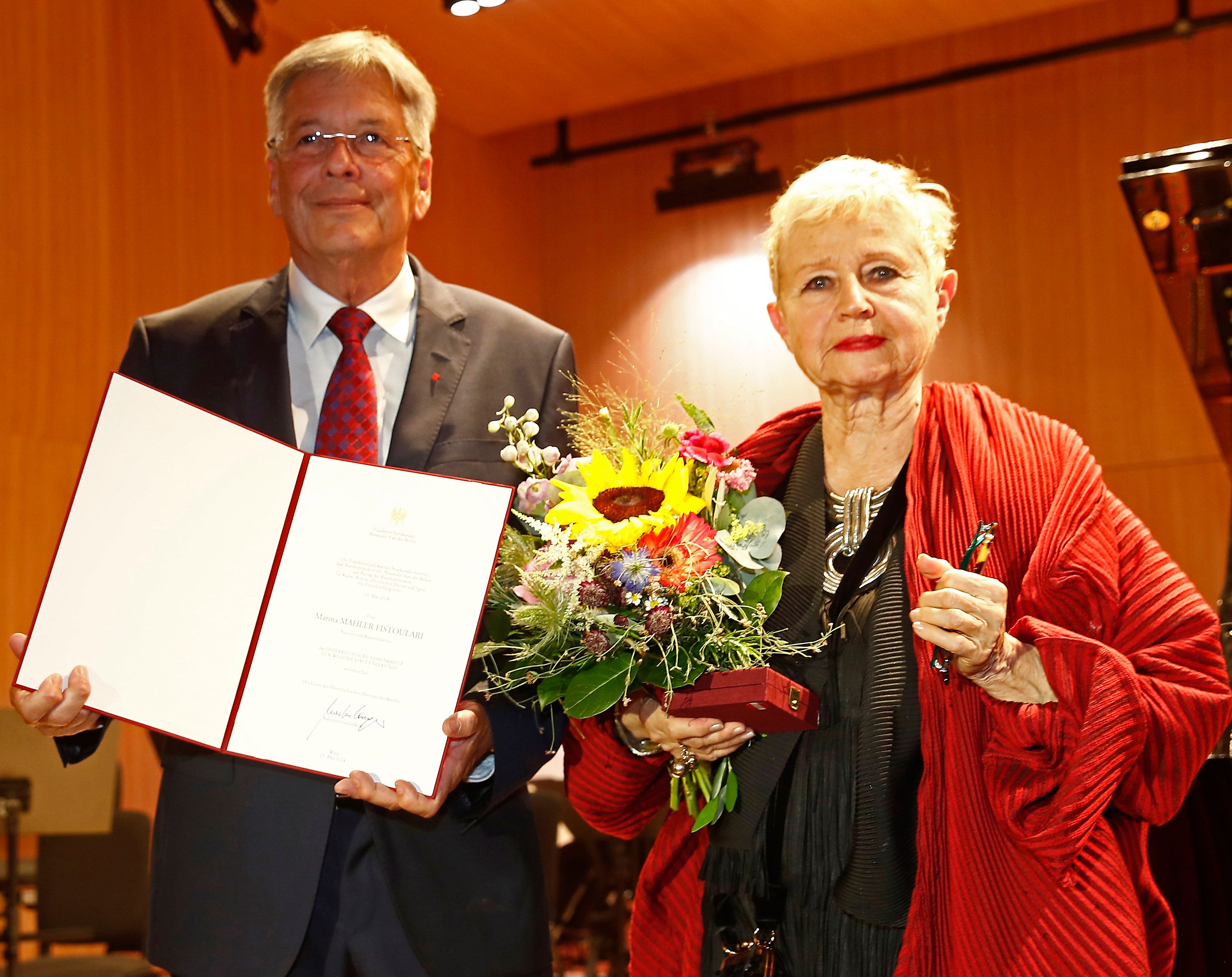 Hohe Auszeichnung für Marina Mahler - Land Kärnten