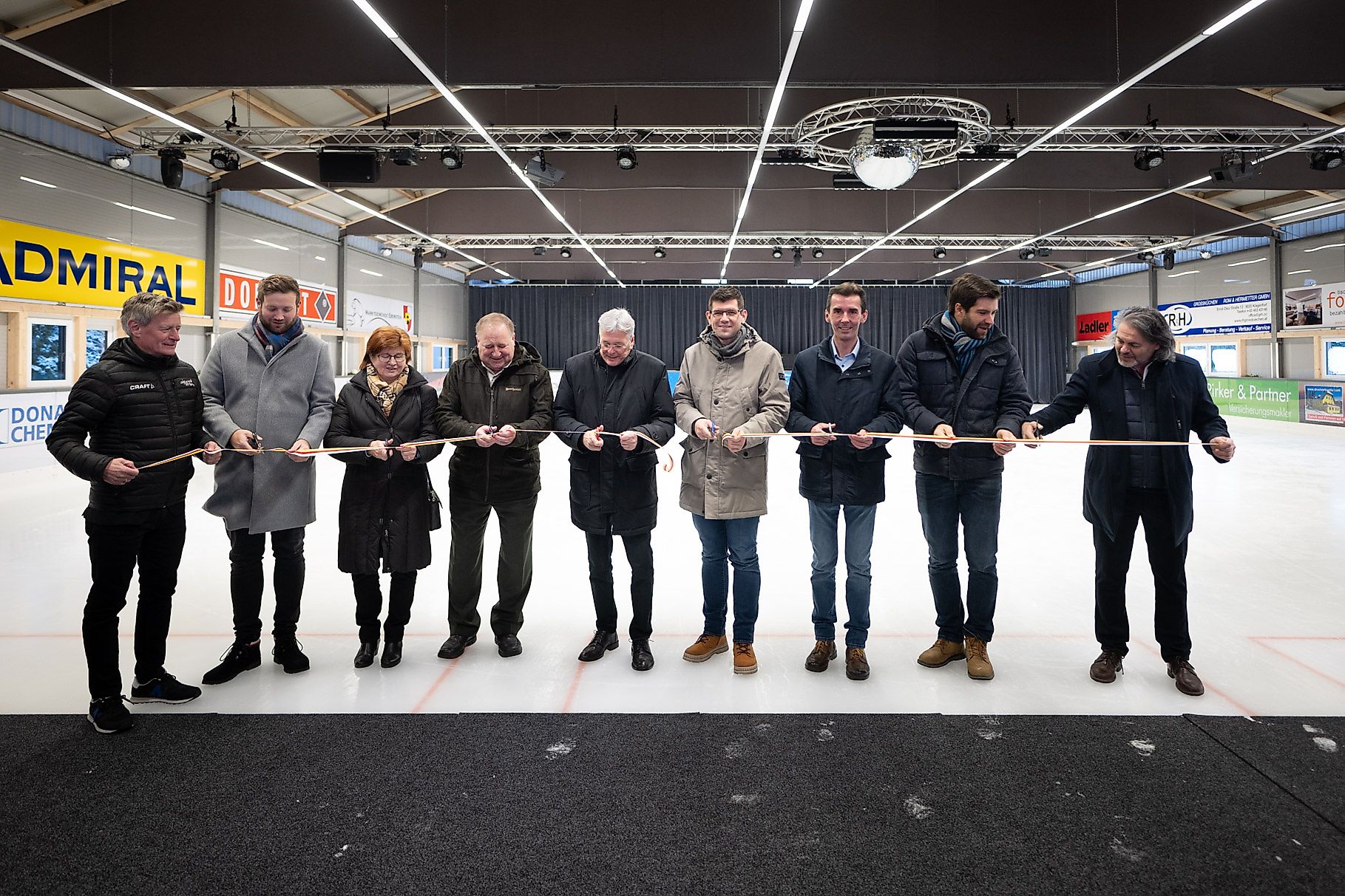 Eishalle Eberstein eröffnet - Land Kärnten